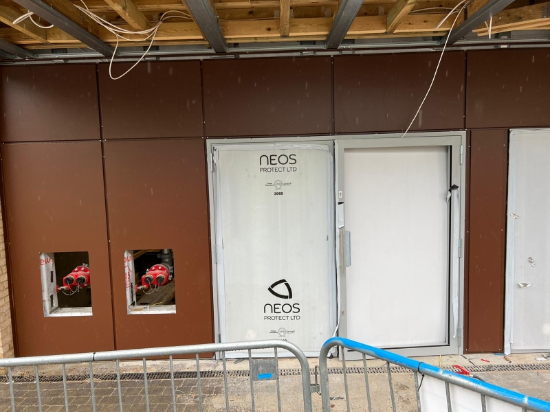 CLADDING FIXER & SUPERVISOR